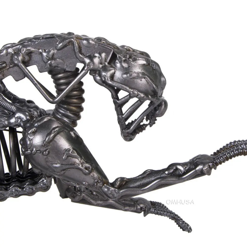 Metal Alien Xenomorph XX121 Figurine 12.2" – Handmade Horror Movie Col ...